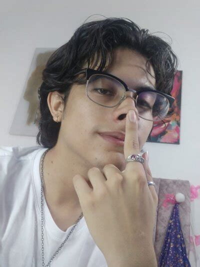 Aaronezequiel Cam Model Free Live Sex Show And Chat Stripchat