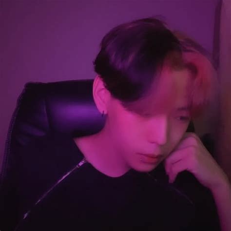 佑 Xie 19y • Threads Say More