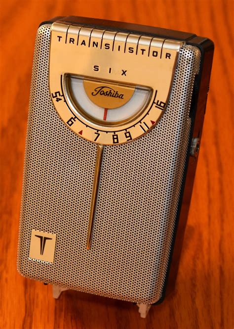 Vintage Toshiba Transistor Radio Model 6tp31a Am Band Only 6 Transistors Made In Japan Nicknamed