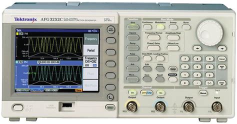 AFG3102C CAL Tektronix Function Generator Calibrated Arbitrary