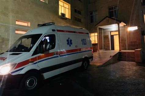 Azerbaycanda Vezifeli Sexsin 14 Yasli Qizi Vefat Etdi Foto