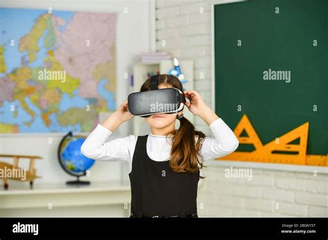 Virtual Classes Science Class Vr Technology Schoolgirl Using Virtual Reality Helmet Virtual