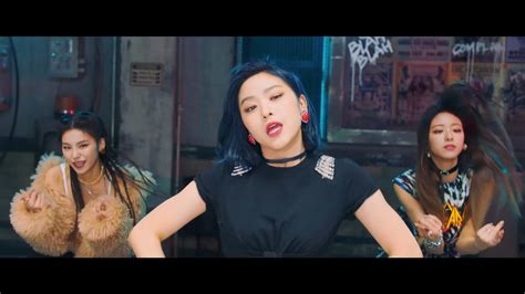 ITZY Wannabe MV Screencaps And Whos Who K Pop Database Dbkpop Com