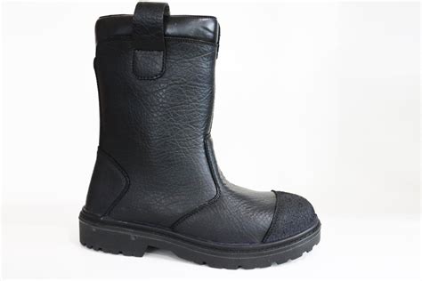 8860 China Royalty Shoes