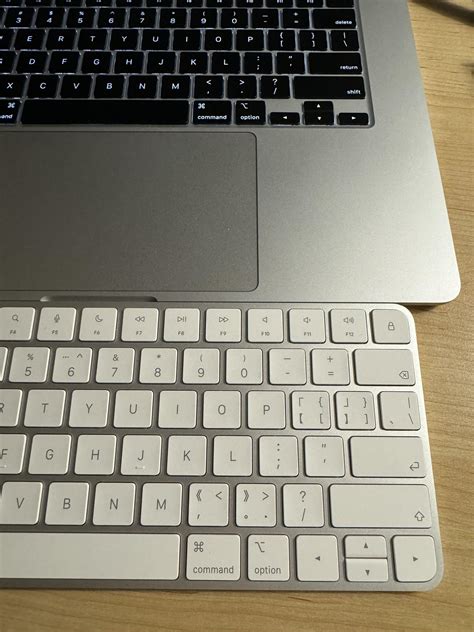 Why Do They Not Build The Leftright Arrow Key Just The Same As Magic