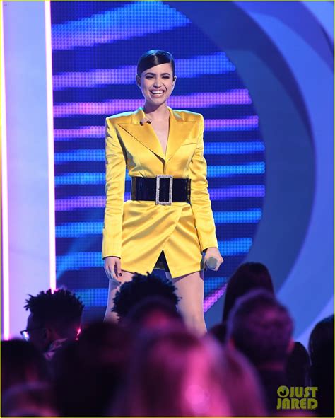 Sofia Carson Performs Medley Of Todays Biggest Songs At Ardys 2019