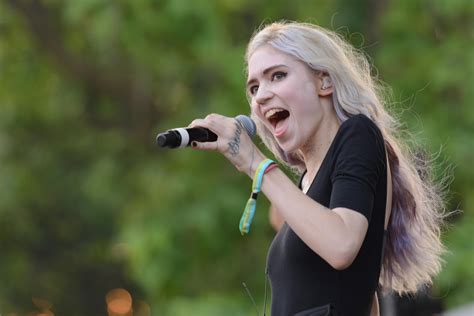 Grimes Has Begun Shaving Her Body Hair To Rebel Against People Policing Her Body The Grimes Has Begun Shaving Her Body Hair To Rebel Against People Policing Her Body The