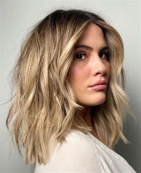 60 Flattering Medium Hairstyles For Women To Wear In 2023 Artofit