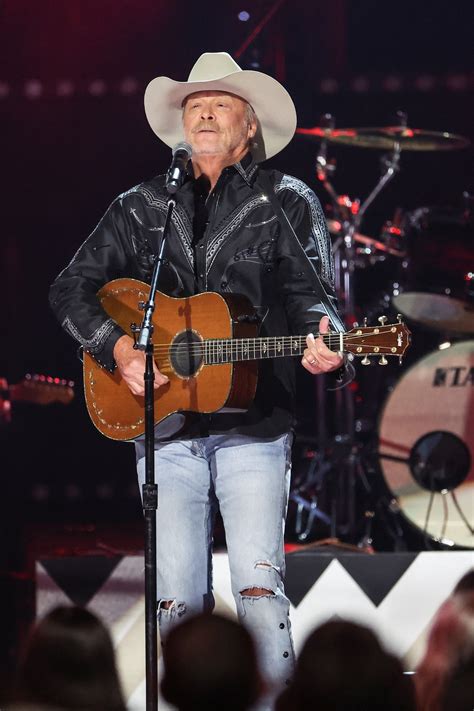 56th Annual Cma Awards Fashion Denim And Sequins