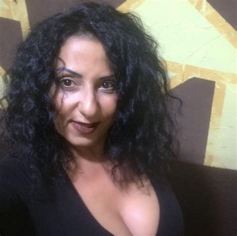 Do You Like My Mom What Would You Do With Her Im M 23 Fantasize Of