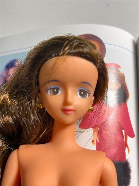 Ellie Takara Jenny doll 興趣及遊戲 玩具 遊戲類 Carousell