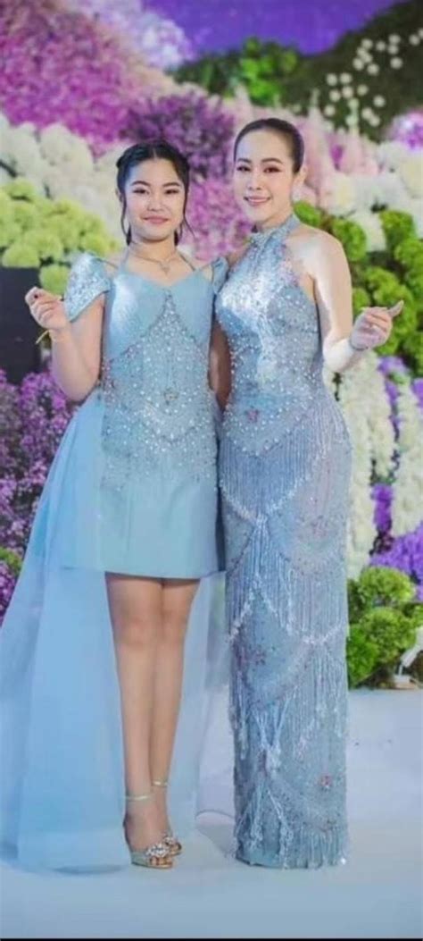 ស្រី ឃែរ កាត់ដេរ Added A New Photo ស្រី ឃែរ កាត់ដេរ