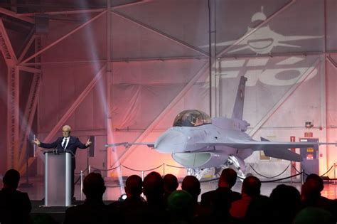 Lockheed Martin доставя първия български изтребители F 16 Block 70 видео и снимки — Offnews
