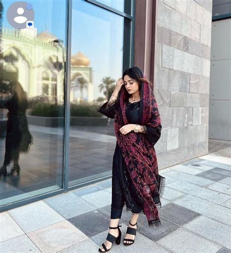 1864 Dupatta Girl Dp Profile Pictures Hd Images