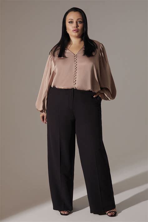 Купити Брюки із костюмної тканини чорні великий розмір брюки колір чорний матеріал костюмна