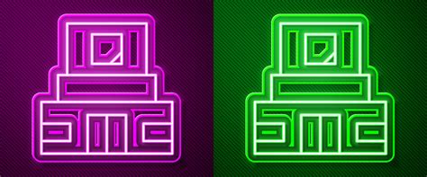 보라색과 녹색 배경에 고립 된 레닌 아이콘의 빛나는 네온 라인 무덤 러시아 건축 랜드 마크 관광 장소 모스크바 레드 스퀘어의 로얄 성채 벡터 0명에 대한 스톡 벡터 아트 및