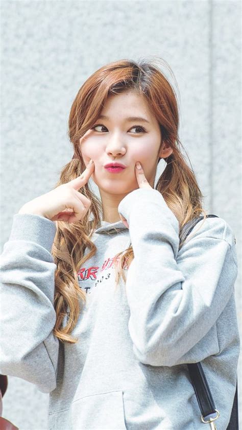 Top 10 Twice Sanas Cutest Moments Daily K Pop News