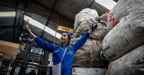 Cómo Una Youtuber Colombiana Hizo Del Reciclaje Algo Chévere Infobae