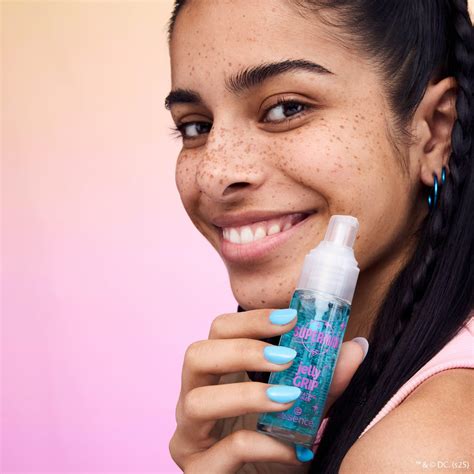 Buy Essence Superman Jelly Grip Hydrating Primer Online