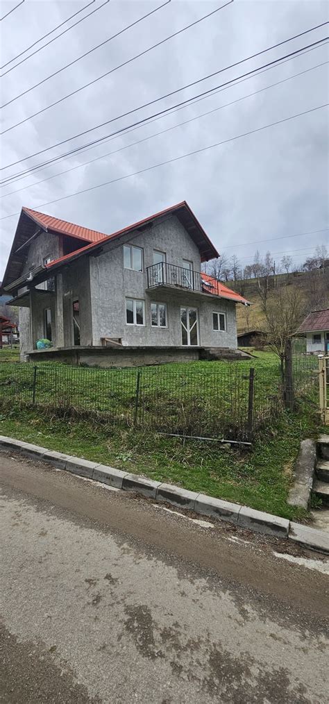 Vand Sau Schimb Vila La Cheie De 192mp Utili La Munte In Neamt Borca Borca • Olx Ro