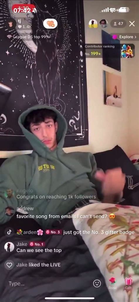 Quick Dick Flashing On Tiktok Live ThisVid Com Quick Dick Flashing On Tiktok Live ThisVid Com