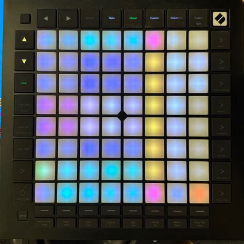 Novation Launchpad Pro Mk3 Midi 網格 控制器 Novation Launchpad Pro Mk3 Midi Grid Controller Keyboard