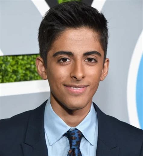 Karan Brar Smoking Karan Brar Filmographie Nijq