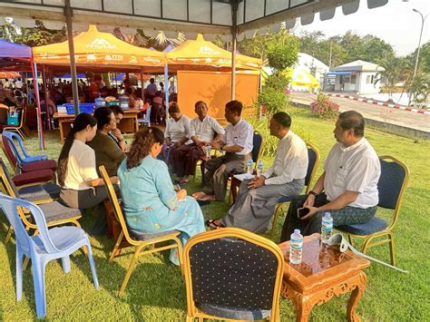 Ministry နိုင်ငံခြားရေးဝန်ကြီးဌာန၊ ဒုတိယဝန်ကြီးများဖြစ်ကြသည့် ဦးလွင်ဦးနှင့် ဦးကိုကိုကျော်တို့က