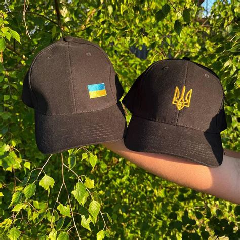 Кепка патріотична з вишивкою прапор україни — цена 330 грн в каталоге Бейсболки и кепки Купить