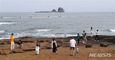 제주 사계리 해안사구와 형제섬