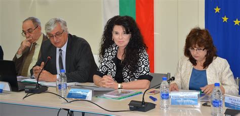 Заместник мин Министерство на труда и социалната политика