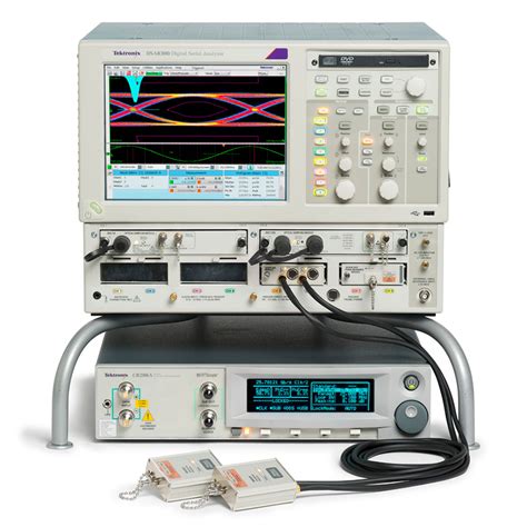 Стробоскопический осциллограф Tektronix Dsa8300 до 80 ГГц Купить в России