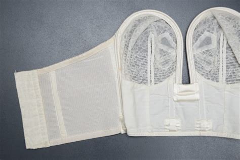 Overwire Bow Longline Bra By Bali The Underpinnings Museum