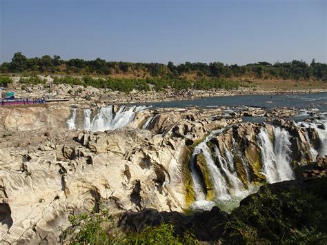 Air Terjun Sungai Narmada Batu Foto Gratis Di Pixabay Pixabay