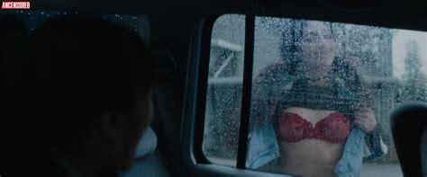 Naked Medalion Rahimi In Before I Fall