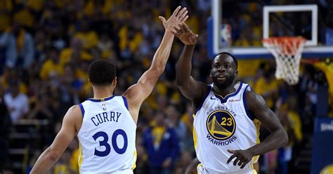 듀랜트 35점·커리 쐐기포 골든스테이트 휴스턴 꺾고 첫 승