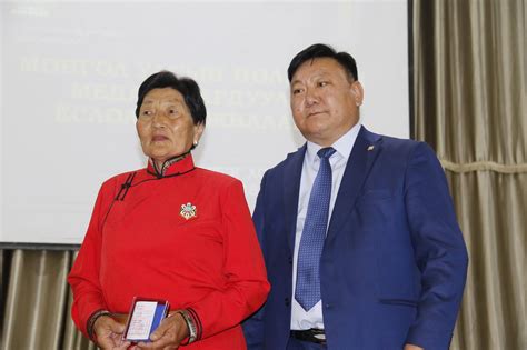 Төрийн одон медалиар Архангай аймгийн 84 иргэн шагнагджээ