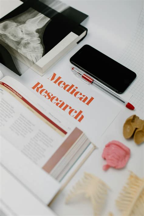 Nurese 간호 학교 간호사 개인 보호 장비 건강 과학 공부하다 과학 과학 실험실 과학 출판물 과학적 문서 과학적 연구 과학적 조사 교육 교육 자료