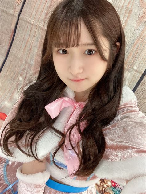 日本美少女贝贺琴莉写真自拍高清美照合集 吱托邦