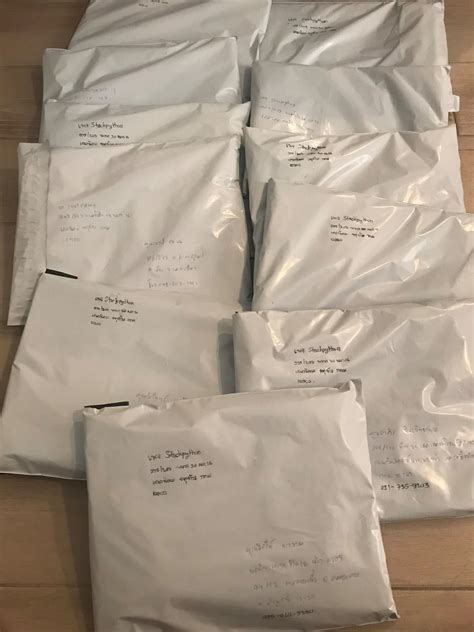 Stackpython แอดมินได้ส่งเสื้อ Im A Pythonista ให้ทาง