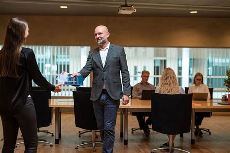 9 Steps How To Implement Data Governance