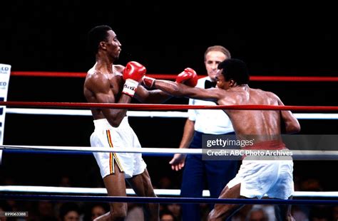 Thomas Hearns Sugar Ray Leonard Boxing At Caesars Palace September