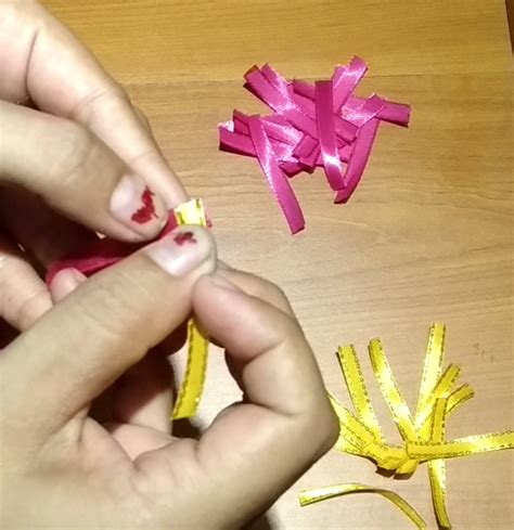 Tutorial Pembuatan Bunga Dari Pita Satin Dengan Motif Anyaman Tutorial Sulam Pita
