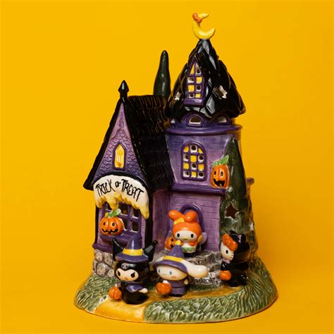 Hello Kitty And Friends Halloween Trick Or Treat Candle House By Blue