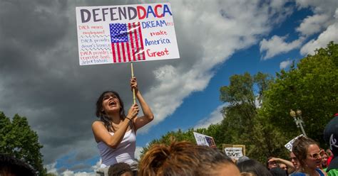 Daca Status Can Impact School Enrollment Status Teen Vogue