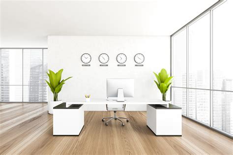 나무 테이블 그 위에 서 있는 컴퓨터 시계가 있는 벽이 있는 Ceo 사무실 인테리어 파노라마 시티 뷰 윈도우 모던 양식에 대한