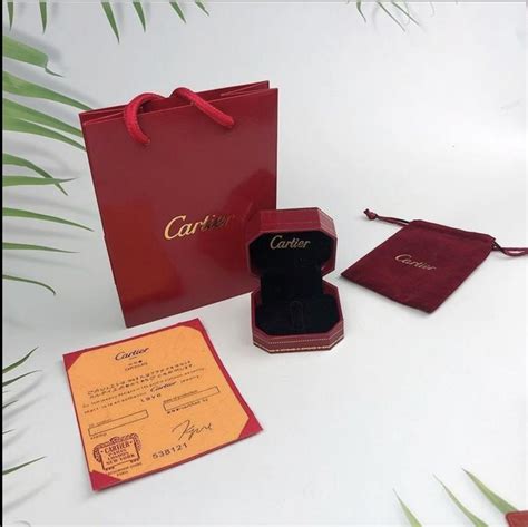 Упакування картьє для колечка — цена 699 грн в каталоге Коробки Купить товары для дома и быта