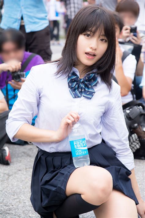 Kawaist “かざり Kazari Twitter Kazariri ” しゃがむ ポーズ 女の子 ポーズ モデル 写真