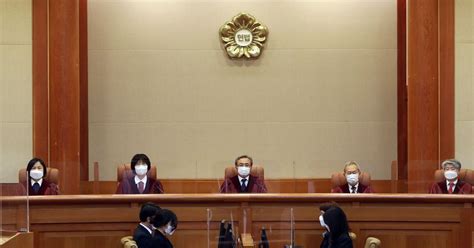 헌재 5·18 피해보상시 손배소 못하게 한 조항은 ‘위헌 조선비즈