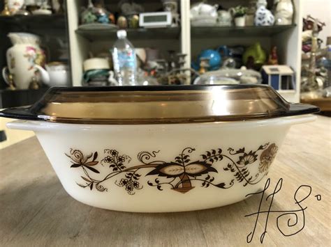 Pyrex Brown Vine Hobbies And Toys Collectibles And Memorabilia Vintage
